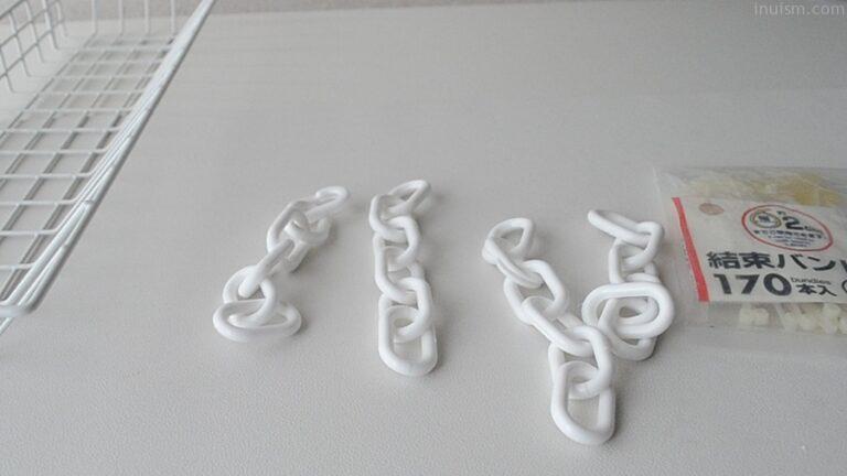 【自作ケーブルトレー】ダイソーグッズでデスク下の配線を隠す | INUISM